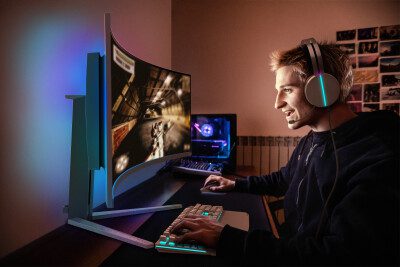 The New Philips Evnia 49M2C8900 Monitor Redefines Visual Excellence ...