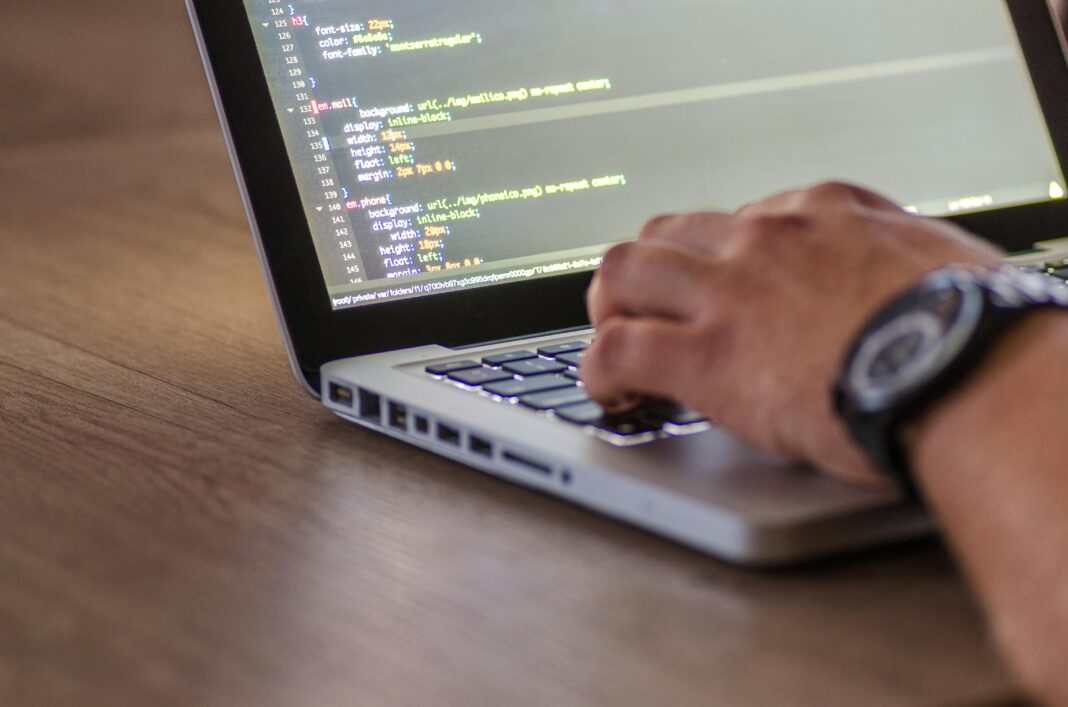 How to Monitor Your IP and Choose a KVM VPS for Reliable Online ...