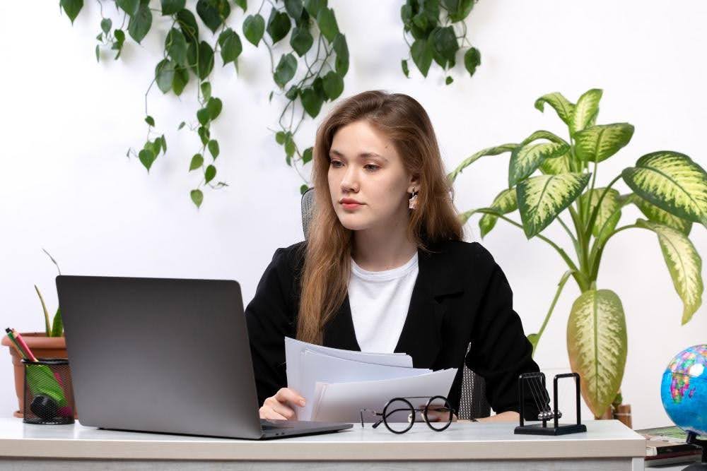 How Self-Employed Professionals Organize Banking Documents - European ...